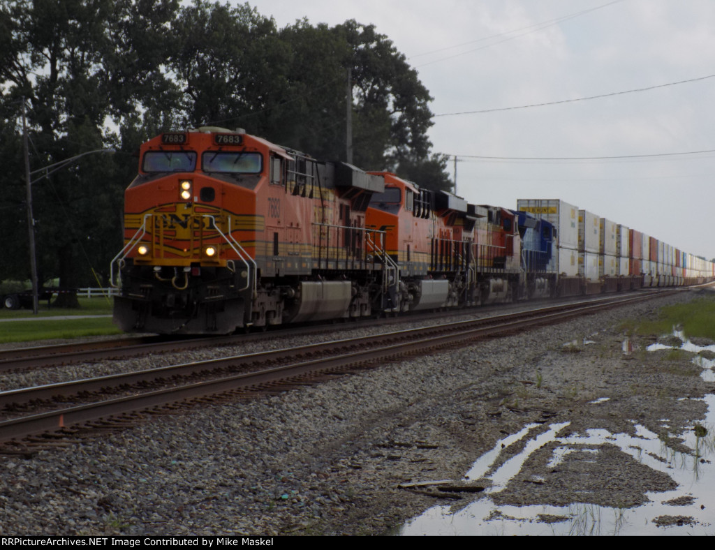 BNSF 7683